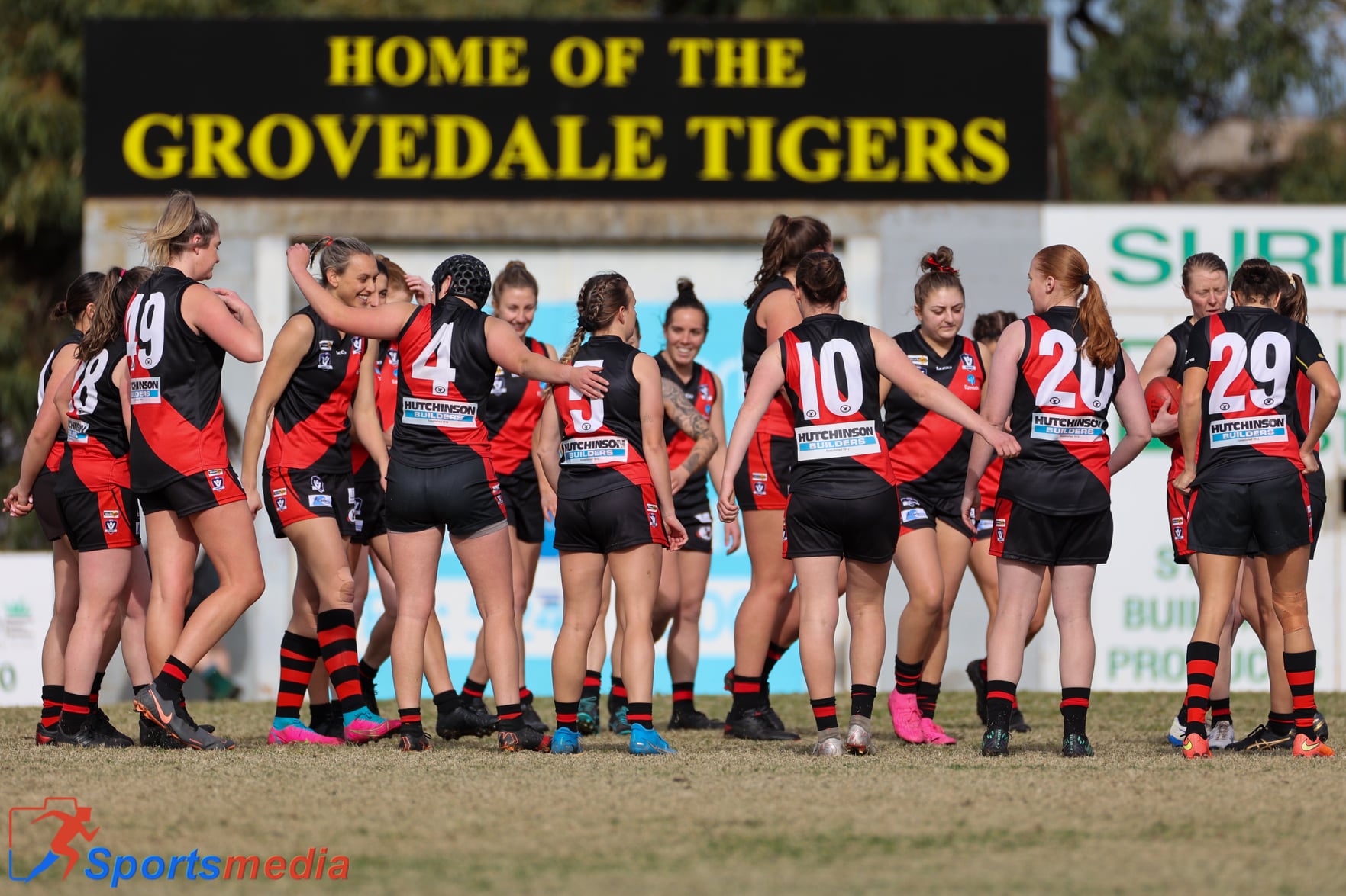 Female Footy Teams to get into gear with Toyota